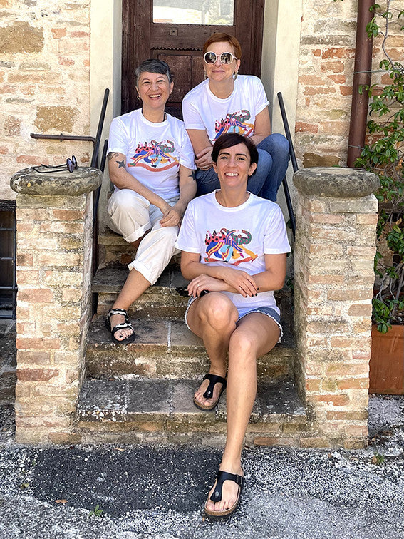 GSK CREW - T-shirt illustrata by Arosio - Gaia Segattini Knotwear